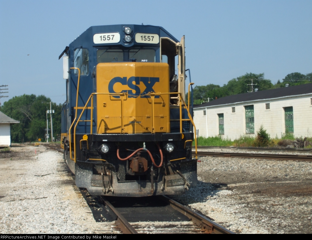 CSX 1557